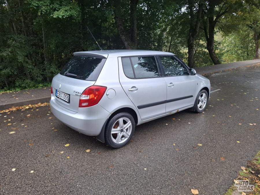 Skoda Fabia 2008 in Telschi, with an engine capacity of 1.20 L and mileage of 225 thousand km for 570 €, photo 7 on AUTOMOTO.COM.LV