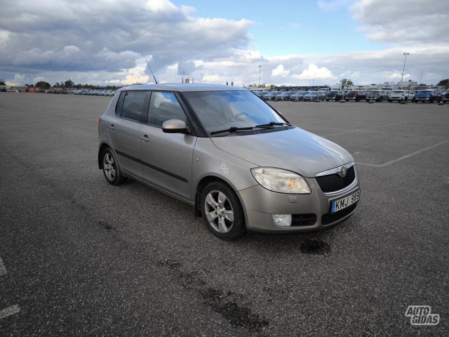 Skoda Fabia 2008 in Vilnius, with an engine capacity of 1.90 L and mileage of 345 thousand km for 1950 €, photo 1 on AUTOMOTO.COM.LV