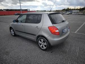 Skoda Fabia 2008 in Vilnius, with an engine capacity of 1.90 L and mileage of 345 thousand km for 1950 €, photo 5 on AUTOMOTO.COM.LV