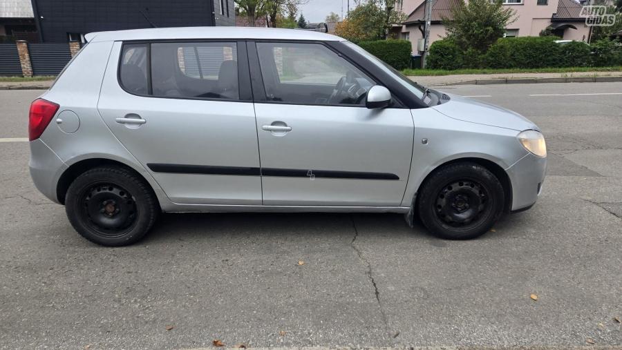 Skoda Fabia 2008 Kauņa, ar dzinēja tilpumu 1.20 L un nobraukumu 298 tūkst. km par 700 €, foto 3 vietnē AUTOMOTO.COM.LV
