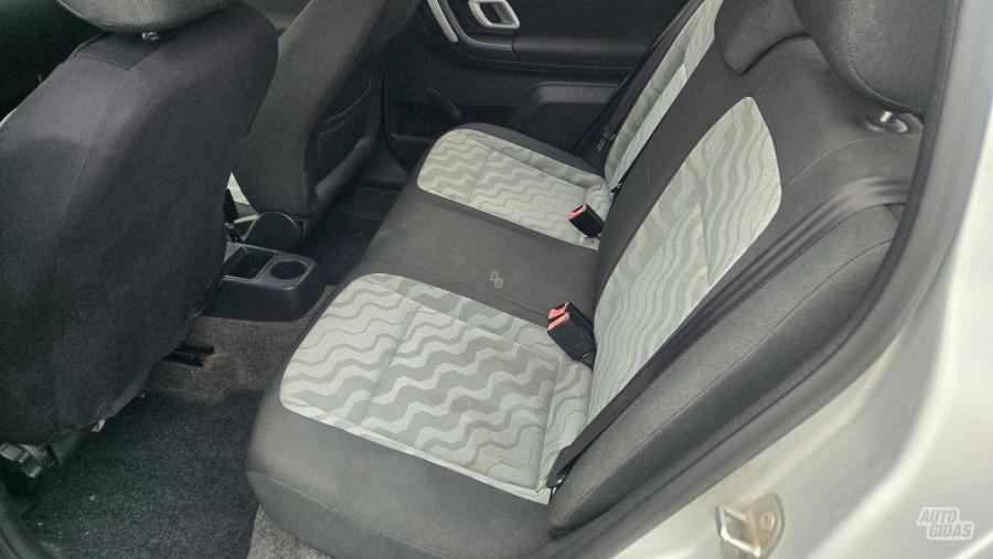Skoda Fabia 2008 Kauņa, ar dzinēja tilpumu 1.20 L un nobraukumu 298 tūkst. km par 700 €, foto 25 vietnē AUTOMOTO.COM.LV