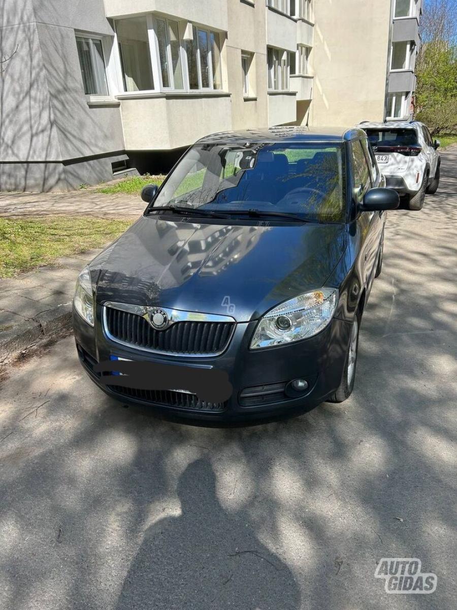 Skoda Fabia 2010 Viļņa, ar dzinēja tilpumu 1.40 L un nobraukumu 2 tūkst. km par 1250 €, foto 4 vietnē AUTOMOTO.COM.LV