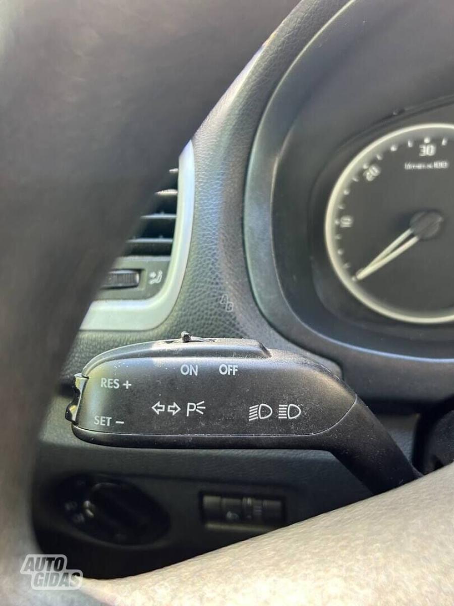 Skoda Fabia 2010 Viļņa, ar dzinēja tilpumu 1.40 L un nobraukumu 2 tūkst. km par 1250 €, foto 10 vietnē AUTOMOTO.COM.LV