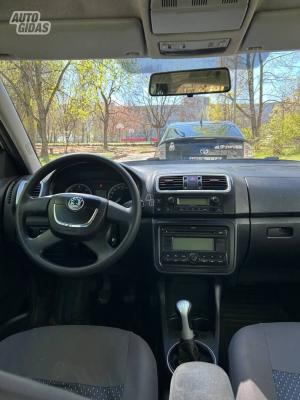 Skoda Fabia 2010 Viļņa, ar dzinēja tilpumu 1.40 L un nobraukumu 2 tūkst. km par 1250 €, foto 14 vietnē AUTOMOTO.COM.LV