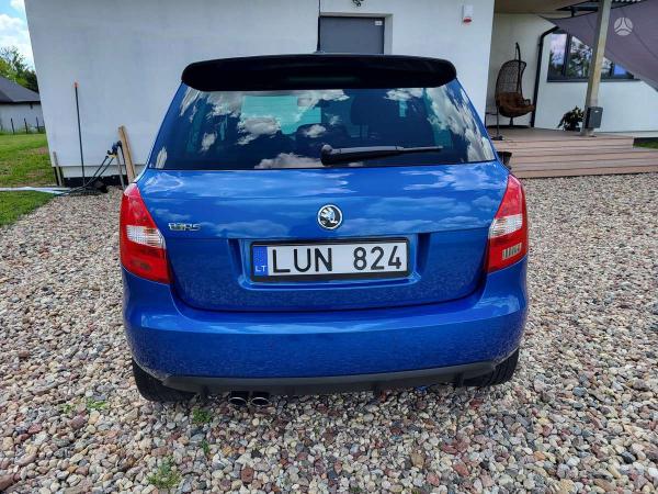 Skoda Fabia 2011 in Vilnius, with an engine capacity of 1.39 L and mileage of 204 thousand km for 3999 €, photo 8 on AUTOMOTO.COM.LV