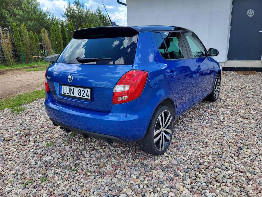Skoda Fabia 2011 in Vilnius, with an engine capacity of 1.39 L and mileage of 204 thousand km for 3999 €, photo 10 on AUTOMOTO.COM.LV