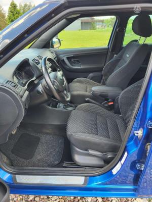 Skoda Fabia 2011 in Vilnius, with an engine capacity of 1.39 L and mileage of 204 thousand km for 3999 €, photo 28 on AUTOMOTO.COM.LV