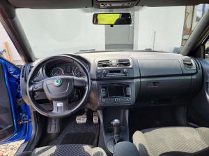 Skoda Fabia 2011 in Vilnius, with an engine capacity of 1.39 L and mileage of 204 thousand km for 3999 €, photo 29 on AUTOMOTO.COM.LV