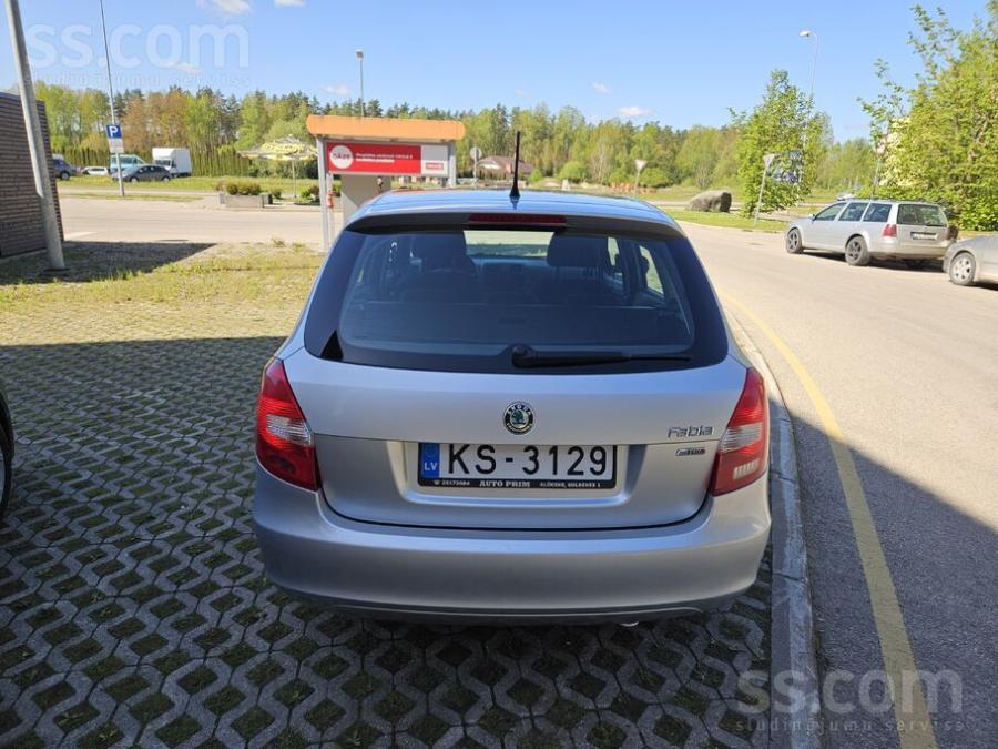Skoda Fabia 2012 in Cesis, with an engine capacity of 1.60 L and mileage of 0 thousand km for 2700 €, photo 5 on AUTOMOTO.COM.LV