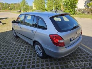 Skoda Fabia 2012 in Cesis, with an engine capacity of 1.60 L and mileage of 0 thousand km for 2700 €, photo 6 on AUTOMOTO.COM.LV