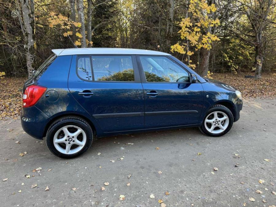 Skoda Fabia 2012 in Vilnius, with an engine capacity of 1.20 L and mileage of 146 thousand km for 4400 €, photo 9 on AUTOMOTO.COM.LV