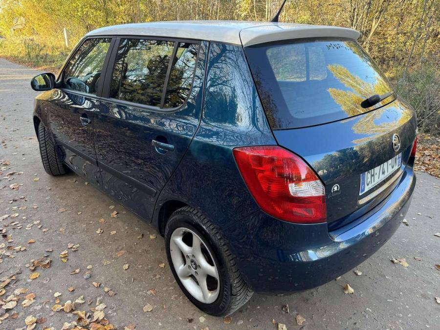 Skoda Fabia 2012 in Vilnius, with an engine capacity of 1.20 L and mileage of 146 thousand km for 4400 €, photo 20 on AUTOMOTO.COM.LV