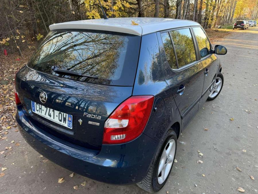 Skoda Fabia 2012 in Vilnius, with an engine capacity of 1.20 L and mileage of 146 thousand km for 4400 €, photo 21 on AUTOMOTO.COM.LV