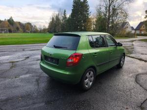 Skoda Fabia 2012 in Vilnius, with an engine capacity of 1.20 L and mileage of 142 thousand km for 3750 €, photo 4 on AUTOMOTO.COM.LV