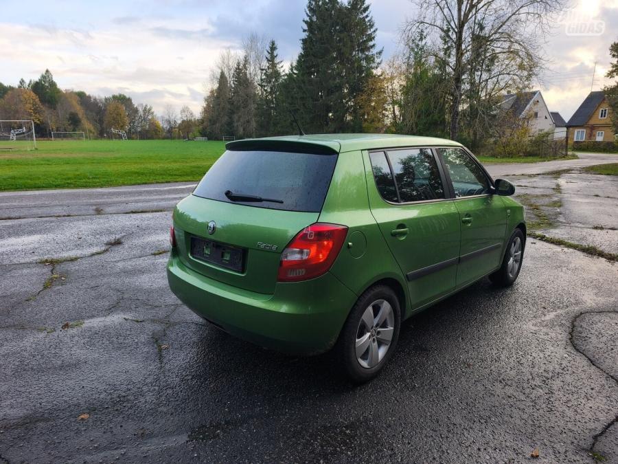 Skoda Fabia 2012 in Vilnius, with an engine capacity of 1.20 L and mileage of 142 thousand km for 3750 €, photo 4 on AUTOMOTO.COM.LV