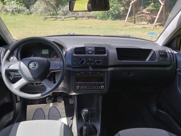 Skoda Fabia 2013 in Kelme, with an engine capacity of 1.20 L and mileage of 159 thousand km for 2850 €, photo 10 on AUTOMOTO.COM.LV