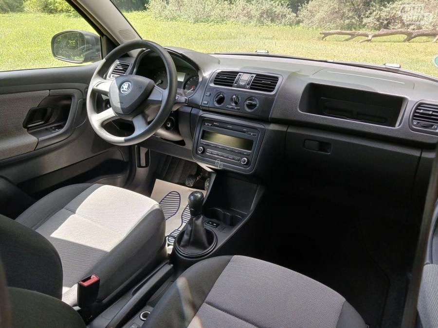Skoda Fabia 2013 Kelmė, ar dzinēja tilpumu 1.20 L un nobraukumu 159 tūkst. km par 2850 €, foto 20 vietnē AUTOMOTO.COM.LV