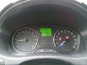 Skoda Fabia 2013 Rīga, ar dzinēja tilpumu 1.60 L un nobraukumu 253 tūkst. km par 1500 €, foto 8 vietnē AUTOMOTO.COM.LV