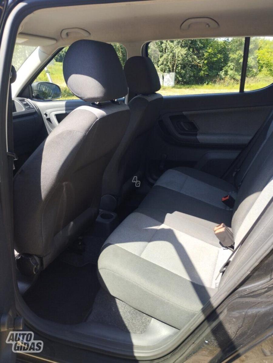 Skoda Fabia 2014 Marijampole, ar dzinēja tilpumu 1.40 L un nobraukumu 161 tūkst. km par 4399 €, foto 4 vietnē AUTOMOTO.COM.LV