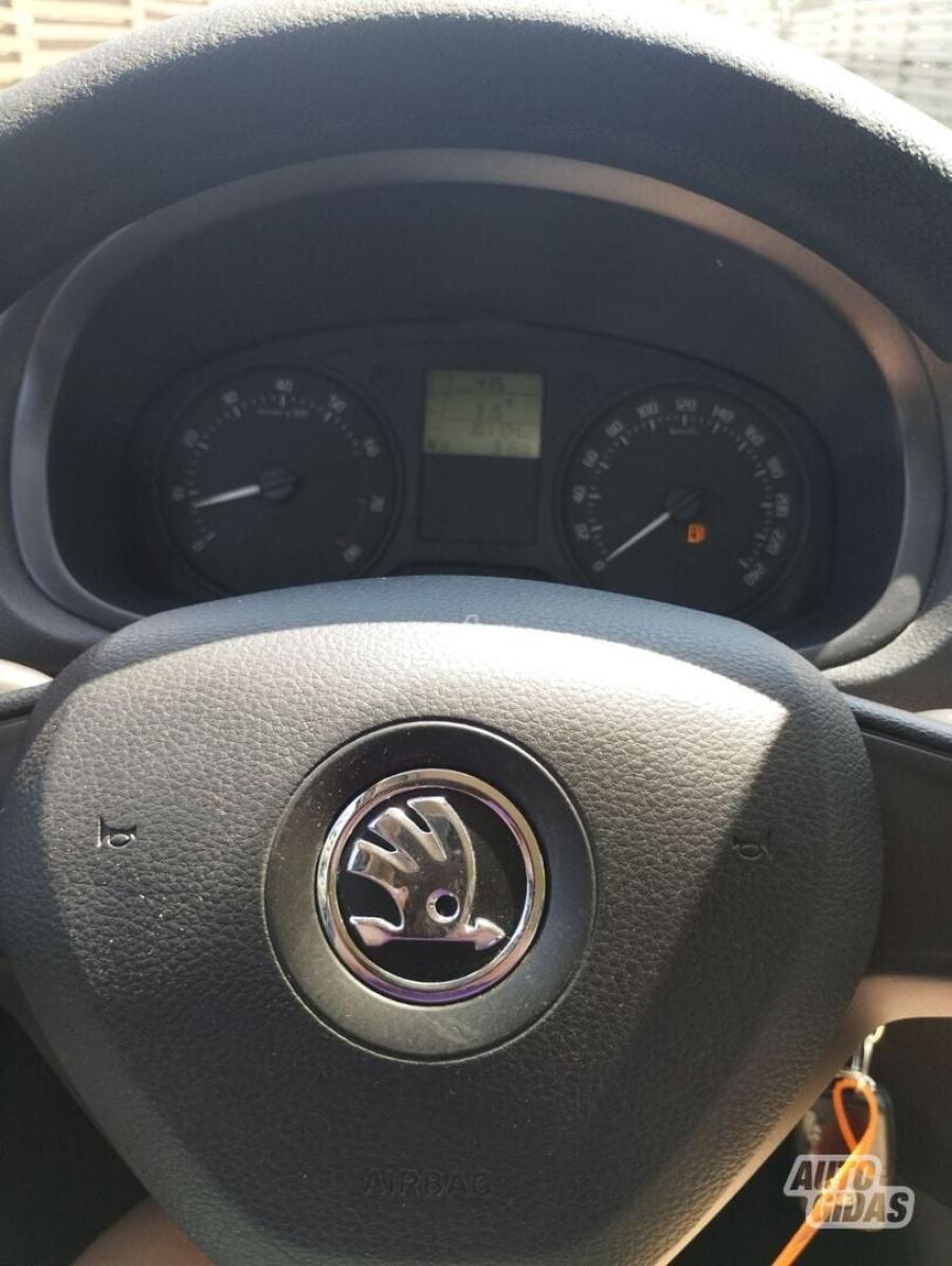 Skoda Fabia 2014 Marijampole, ar dzinēja tilpumu 1.40 L un nobraukumu 161 tūkst. km par 3999 €, foto 17 vietnē AUTOMOTO.COM.LV