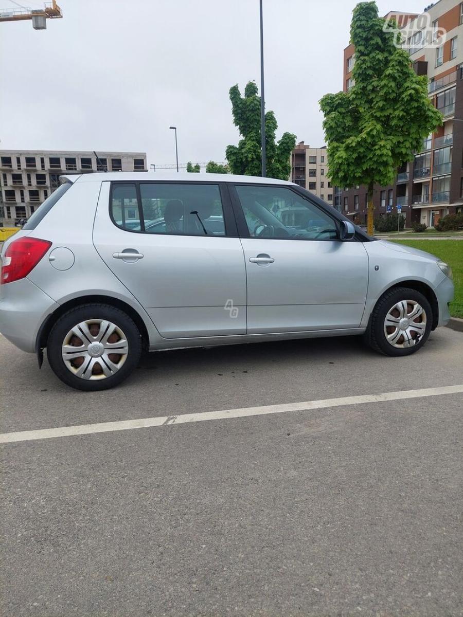 Skoda Fabia 2014 Viļņa, ar dzinēja tilpumu 1.60 L un nobraukumu 260 tūkst. km par 2250 €, foto 1 vietnē AUTOMOTO.COM.LV