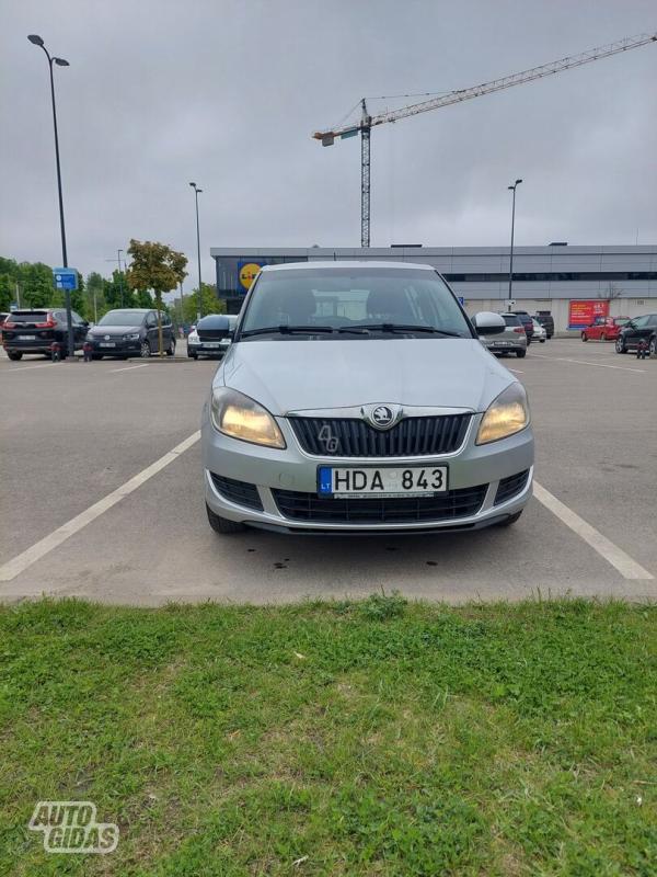 Skoda Fabia 2014 Viļņa vietnē Skoda Fabia 2014 Viļņa, ar dzinēja tilpumu 1.60 L un nobraukumu 260 tūkst. km par 2250 €, foto 3 vietnē AUTOMOTO.COM.LV