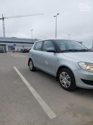 Skoda Fabia 2014 Viļņa, ar dzinēja tilpumu 1.60 L un nobraukumu 260 tūkst. km par 2250 €, foto 5 vietnē AUTOMOTO.COM.LV