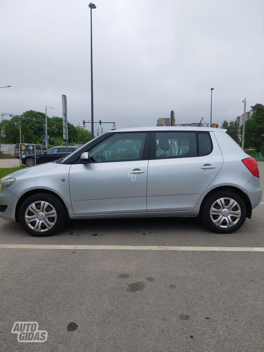 Skoda Fabia 2014 Viļņa, ar dzinēja tilpumu 1.60 L un nobraukumu 260 tūkst. km par 2250 €, foto 8 vietnē AUTOMOTO.COM.LV