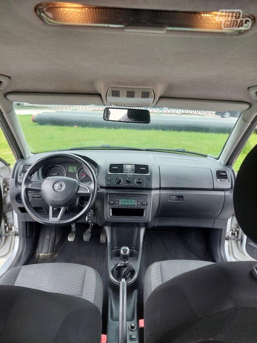 Skoda Fabia 2014 Viļņa, ar dzinēja tilpumu 1.60 L un nobraukumu 260 tūkst. km par 2250 €, foto 13 vietnē AUTOMOTO.COM.LV