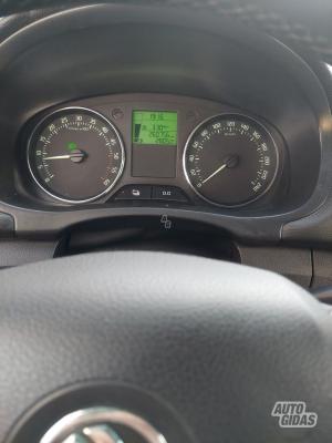 Skoda Fabia 2014 Viļņa, ar dzinēja tilpumu 1.60 L un nobraukumu 260 tūkst. km par 2250 €, foto 18 vietnē AUTOMOTO.COM.LV