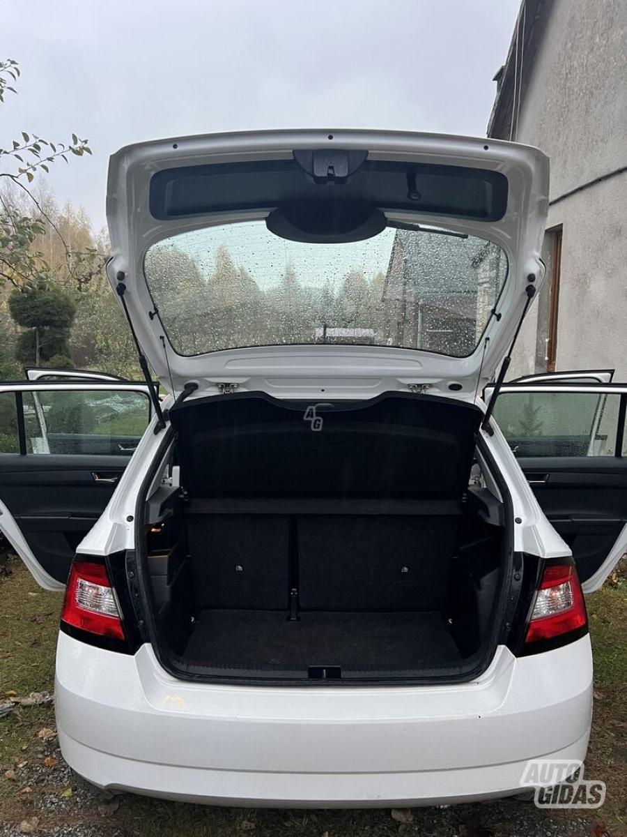 Skoda Fabia 2015 in Vilkaviskis, with an engine capacity of 1.40 L and mileage of 272 thousand km for 4400 €, photo 10 on AUTOMOTO.COM.LV
