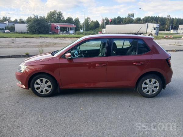 Skoda Fabia 2015 Rīga, ar dzinēja tilpumu 1.40 L un nobraukumu 215 tūkst. km par 3400 €, foto 3 vietnē AUTOMOTO.COM.LV