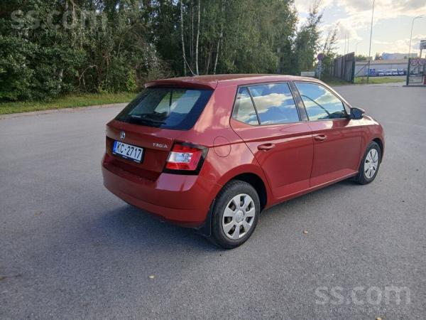 Skoda Fabia 2015 Rīga, ar dzinēja tilpumu 1.40 L un nobraukumu 215 tūkst. km par 3400 €, foto 6 vietnē AUTOMOTO.COM.LV