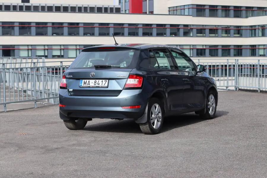 Skoda Fabia 2019 Rīga, ar dzinēja tilpumu 1.00 L un nobraukumu 136 tūkst. km par 6500 €, foto 7 vietnē AUTOMOTO.COM.LV