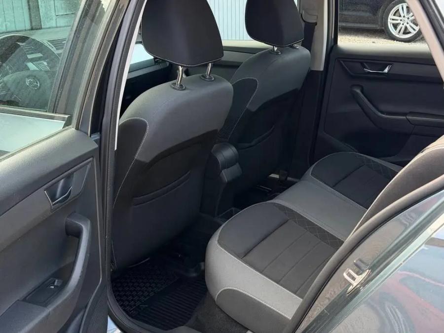 Skoda Fabia 2019 Rīga, ar dzinēja tilpumu 1.00 L un nobraukumu 136 tūkst. km par 6500 €, foto 10 vietnē AUTOMOTO.COM.LV