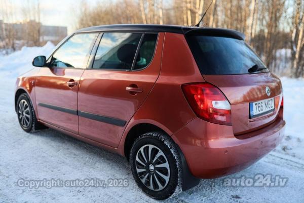 Oranžs Skoda Fabia 2007 Tallina, ar dzinēja tilpumu 1.60 L un nobraukumu 293 tūkst. km par 2800 €, foto 4 vietnē AUTOMOTO.COM.LV