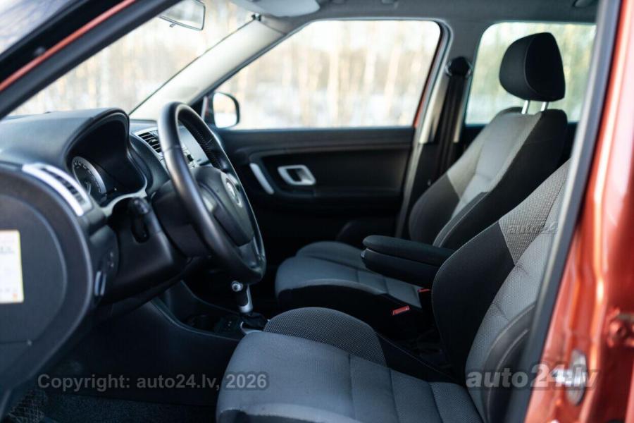 Oranžs Skoda Fabia 2007 Tallina, ar dzinēja tilpumu 1.60 L un nobraukumu 293 tūkst. km par 2800 €, foto 10 vietnē AUTOMOTO.COM.LV