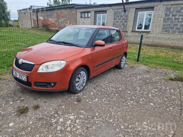 Oranžs Skoda Fabia 2007 Valka, ar dzinēja tilpumu 1.20 L un nobraukumu 0 tūkst. km par 800 €, foto 3 vietnē AUTOMOTO.COM.LV
