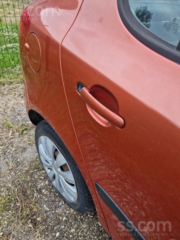 Oranžs Skoda Fabia 2007 Valka, ar dzinēja tilpumu 1.20 L un nobraukumu 0 tūkst. km par 800 €, foto 5 vietnē AUTOMOTO.COM.LV