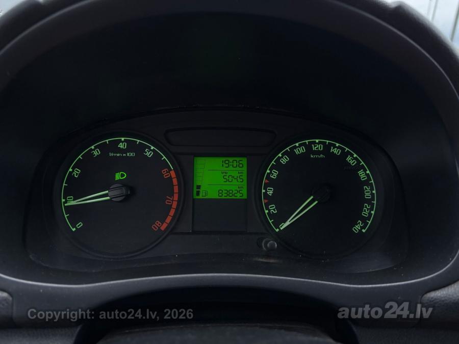 Orange Skoda Fabia 2007 in Tartu, with an engine capacity of 1.20 L and mileage of 84 thousand km for 3190 €, photo 15 on AUTOMOTO.COM.LV