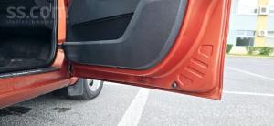 Oranžs Skoda Fabia 2008 Rīga, ar dzinēja tilpumu 1.90 L un nobraukumu 153 tūkst. km par 3450 €, foto 8 vietnē AUTOMOTO.COM.LV