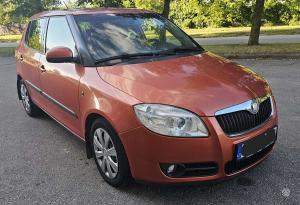 Oranžs Skoda Fabia 2008 Šauļi, ar dzinēja tilpumu 1.90 L un nobraukumu 163 tūkst. km par 1200 €, foto 3 vietnē AUTOMOTO.COM.LV