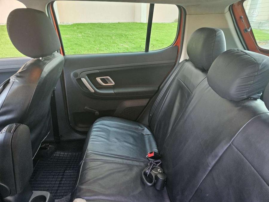 Oranžs Skoda Fabia 2008 Šauļi, ar dzinēja tilpumu 1.90 L un nobraukumu 163 tūkst. km par 1200 €, foto 9 vietnē AUTOMOTO.COM.LV