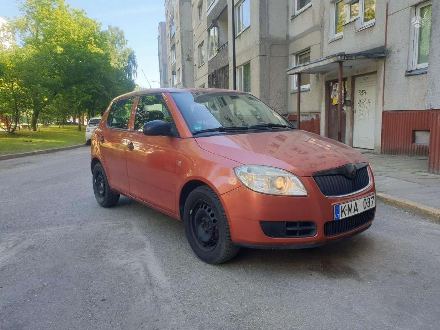 Oranžs Skoda Fabia 2009 Viļņa, ar dzinēja tilpumu 1.20 L un nobraukumu 156 tūkst. km par 850 €, foto 1 vietnē AUTOMOTO.COM.LV