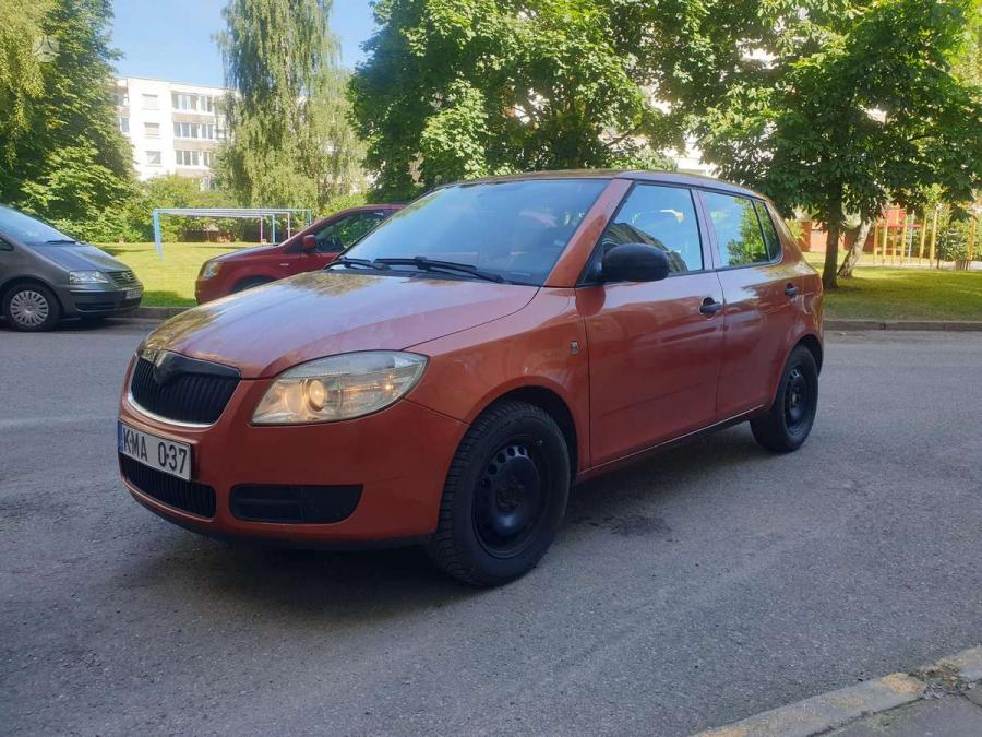 Oranžs Skoda Fabia 2009 Viļņa, ar dzinēja tilpumu 1.20 L un nobraukumu 156 tūkst. km par 850 €, foto 3 vietnē AUTOMOTO.COM.LV