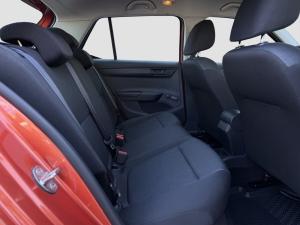 Oranžs Skoda Fabia 2018 Pērnava, ar dzinēja tilpumu 1.00 L un nobraukumu 29 tūkst. km par 8900 €, foto 8 vietnē AUTOMOTO.COM.LV