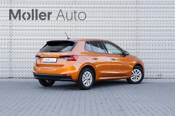 Orange Skoda Fabia 2023 in Marupe, with an engine capacity of 1.00 L and mileage of 41 thousand km for 15900 €, photo 4 on AUTOMOTO.COM.LV