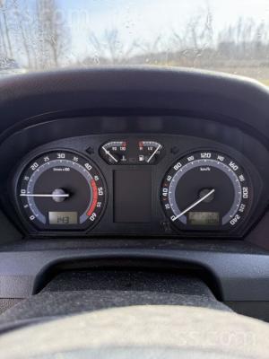 Oranžs Skoda Fabia 2006 Rēzekne, ar dzinēja tilpumu 1.40 L un nobraukumu 236 tūkst. km par 2100 €, foto 6 vietnē AUTOMOTO.COM.LV