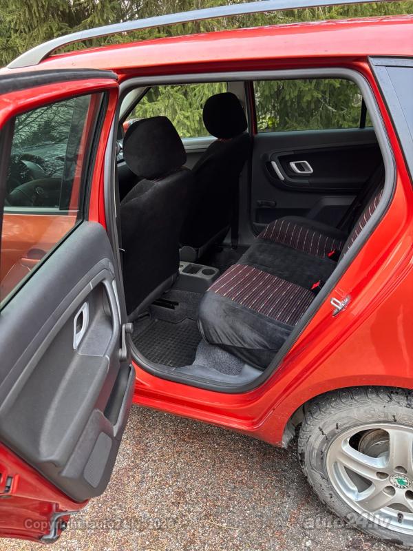 Orange Skoda Fabia 2008 in Parnu, with an engine capacity of 1.40 L and mileage of 182 thousand km for 1990 €, photo 9 on AUTOMOTO.COM.LV