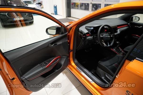 Orange Skoda Fabia 2025 in Tallinn, with an engine capacity of 1.00 L and mileage of 3 thousand km for 23900 €, photo 11 on AUTOMOTO.COM.LV